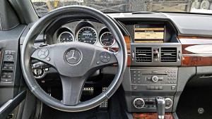Black Mercedes-Benz glk-250 2012 in Vilnius, with an engine capacity of 2.14 L and mileage of 214 thousand km for 8990 €, photo 15 on AUTOMOTO.COM.LV