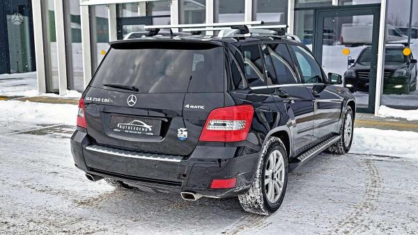 Melns Mercedes-Benz glk-250 2012 Viļņa, ar dzinēja tilpumu 2.14 L un nobraukumu 214 tūkst. km par 8990 €, foto 4 vietnē AUTOMOTO.COM.LV