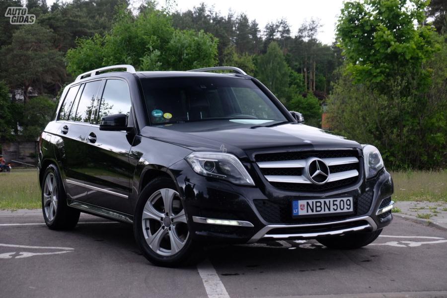 Black Mercedes-Benz glk-250 2012 in Vilnius, with an engine capacity of 2.20 L and mileage of 404 thousand km for 9300 €, photo 6 on AUTOMOTO.COM.LV