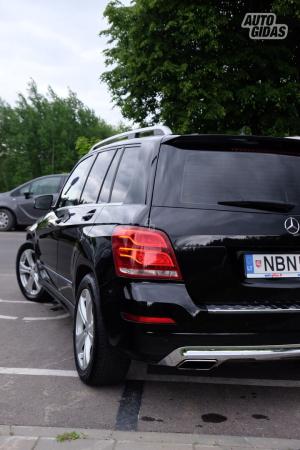 Black Mercedes-Benz glk-250 2012 in Vilnius, with an engine capacity of 2.20 L and mileage of 404 thousand km for 9300 €, photo 13 on AUTOMOTO.COM.LV
