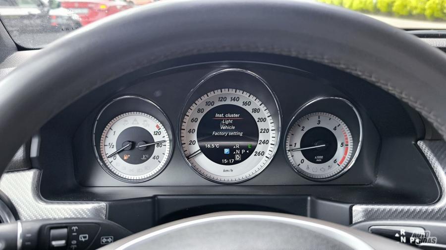 Black Mercedes-Benz glk-250 2012 in Vilnius, with an engine capacity of 2.20 L and mileage of 404 thousand km for 9300 €, photo 27 on AUTOMOTO.COM.LV