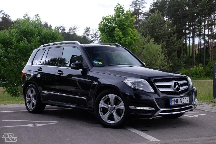 Black Mercedes-Benz glk-250 2012 in Vilnius, with an engine capacity of 2.20 L and mileage of 404 thousand km for 9300 €, photo 3 on AUTOMOTO.COM.LV