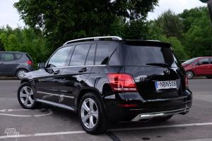 Black Mercedes-Benz glk-250 2012 in Vilnius, with an engine capacity of 2.20 L and mileage of 404 thousand km for 9300 €, photo 9 on AUTOMOTO.COM.LV
