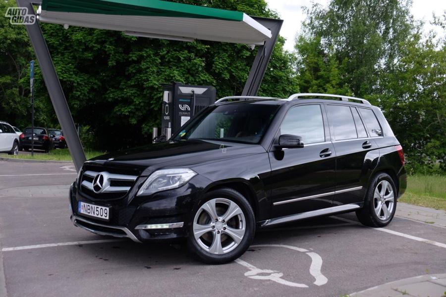 Black Mercedes-Benz glk-250 2012 in Vilnius, with an engine capacity of 2.20 L and mileage of 404 thousand km for 9300 €, photo 11 on AUTOMOTO.COM.LV