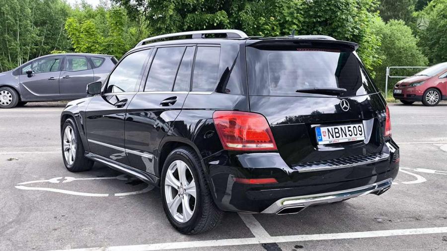 Melns Mercedes-Benz glk-250 2013 Viļņa, ar dzinēja tilpumu 2.14 L un nobraukumu 404 tūkst. km par 8400 €, foto 5 vietnē AUTOMOTO.COM.LV