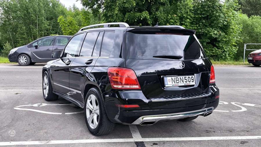 Melns Mercedes-Benz glk-250 2013 Viļņa, ar dzinēja tilpumu 2.14 L un nobraukumu 404 tūkst. km par 8400 €, foto 10 vietnē AUTOMOTO.COM.LV