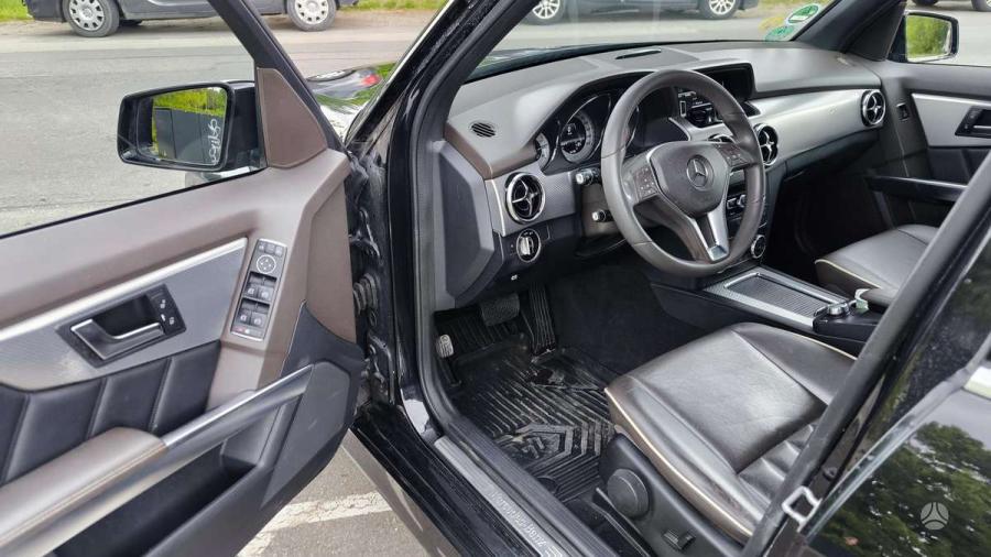 Melns Mercedes-Benz glk-250 2013 Viļņa, ar dzinēja tilpumu 2.14 L un nobraukumu 404 tūkst. km par 8400 €, foto 15 vietnē AUTOMOTO.COM.LV