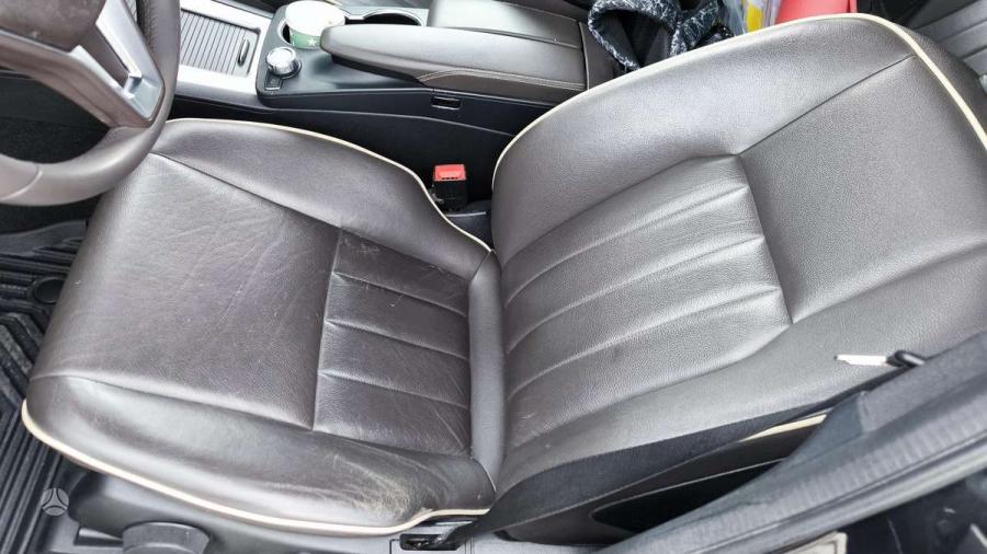 Melns Mercedes-Benz glk-250 2013 Viļņa, ar dzinēja tilpumu 2.14 L un nobraukumu 404 tūkst. km par 8400 €, foto 18 vietnē AUTOMOTO.COM.LV