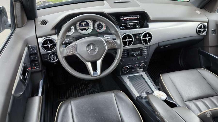 Melns Mercedes-Benz glk-250 2013 Viļņa, ar dzinēja tilpumu 2.14 L un nobraukumu 404 tūkst. km par 8400 €, foto 19 vietnē AUTOMOTO.COM.LV