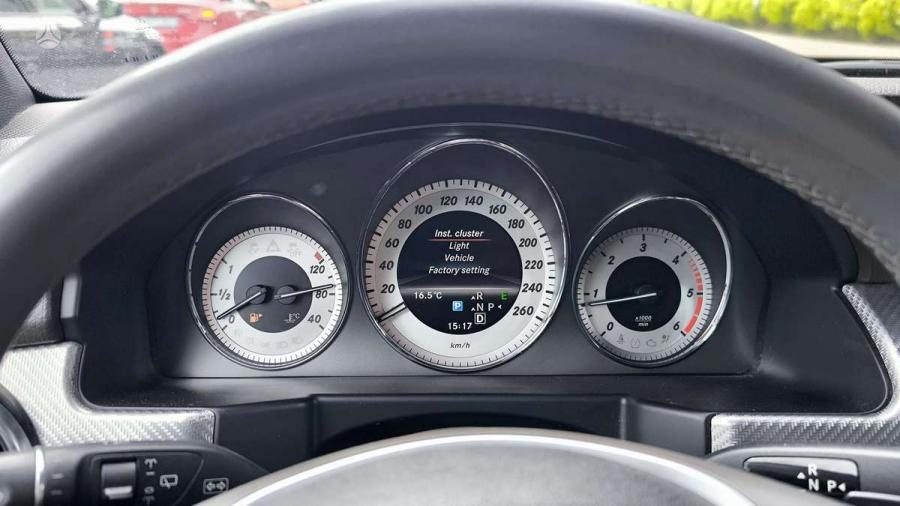 Melns Mercedes-Benz glk-250 2013 Viļņa, ar dzinēja tilpumu 2.14 L un nobraukumu 404 tūkst. km par 8400 €, foto 25 vietnē AUTOMOTO.COM.LV