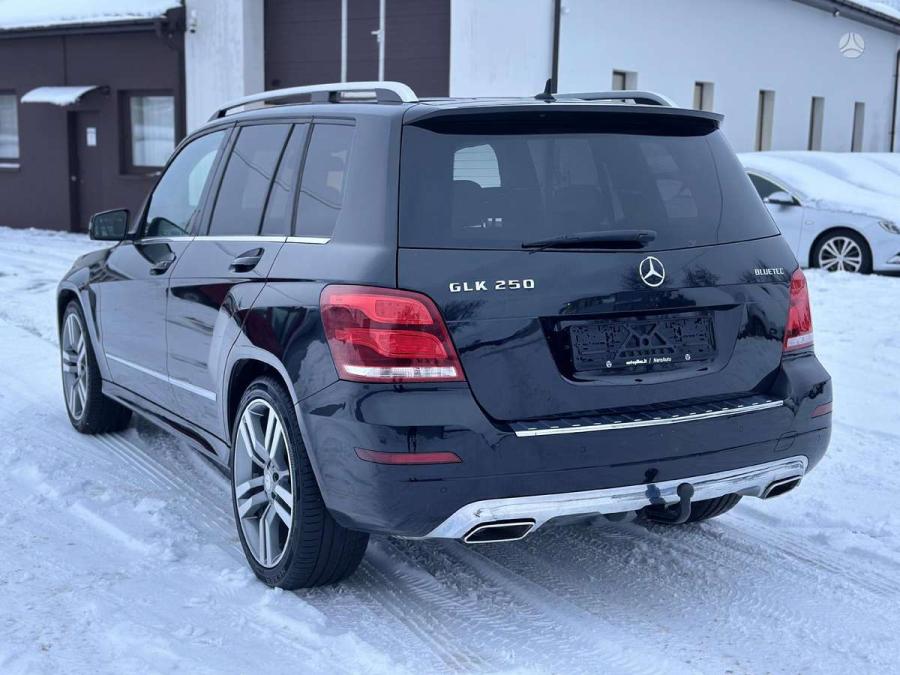 Black Mercedes-Benz glk-250 2015 in Telschi, with an engine capacity of 2.14 L and mileage of 153 thousand km for 14300 €, photo 5 on AUTOMOTO.COM.LV