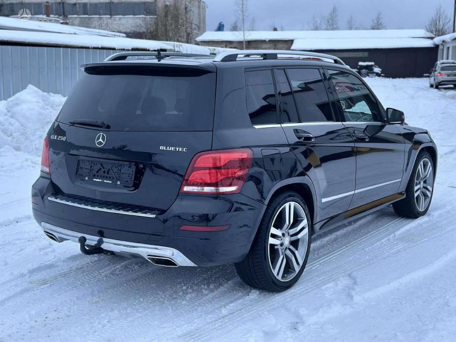 Black Mercedes-Benz glk-250 2015 in Telschi, with an engine capacity of 2.14 L and mileage of 153 thousand km for 14300 €, photo 6 on AUTOMOTO.COM.LV