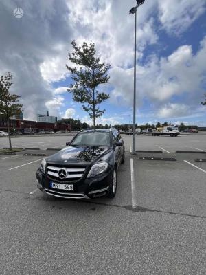 Black Mercedes-Benz glk-250 2015 in Klaipeda, with an engine capacity of 2.14 L and mileage of 178 thousand km for 12000 €, photo 1 on AUTOMOTO.COM.LV