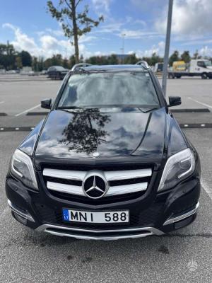 Black Mercedes-Benz glk-250 2015 in Klaipeda, with an engine capacity of 2.14 L and mileage of 178 thousand km for 12000 €, photo 3 on AUTOMOTO.COM.LV
