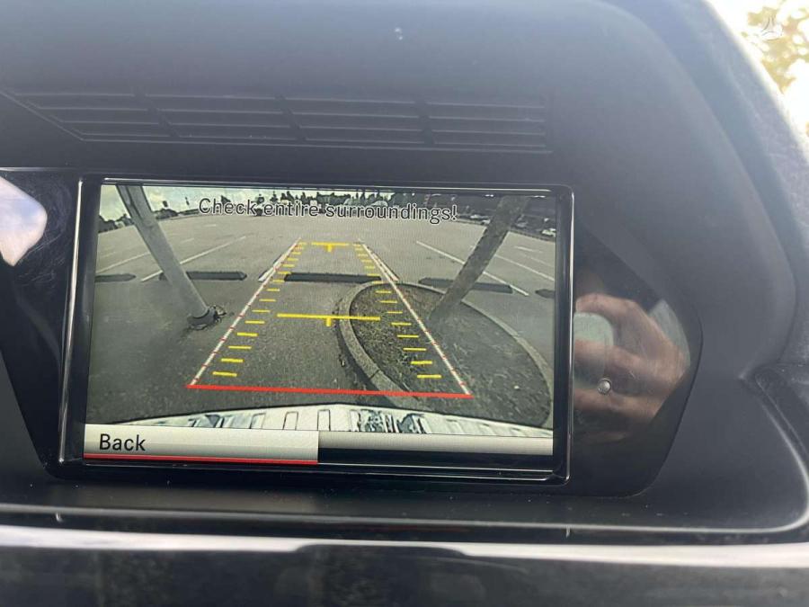 Black Mercedes-Benz glk-250 2015 in Klaipeda, with an engine capacity of 2.14 L and mileage of 178 thousand km for 12000 €, photo 12 on AUTOMOTO.COM.LV