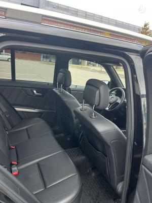 Black Mercedes-Benz glk-250 2015 in Klaipeda, with an engine capacity of 2.14 L and mileage of 178 thousand km for 12000 €, photo 14 on AUTOMOTO.COM.LV