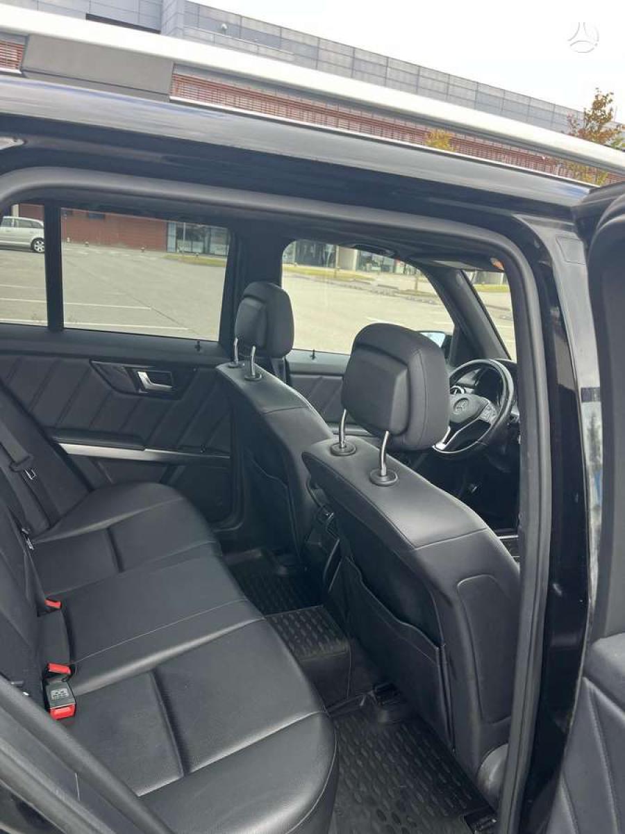 Black Mercedes-Benz glk-250 2015 in Klaipeda, with an engine capacity of 2.14 L and mileage of 178 thousand km for 12000 €, photo 14 on AUTOMOTO.COM.LV
