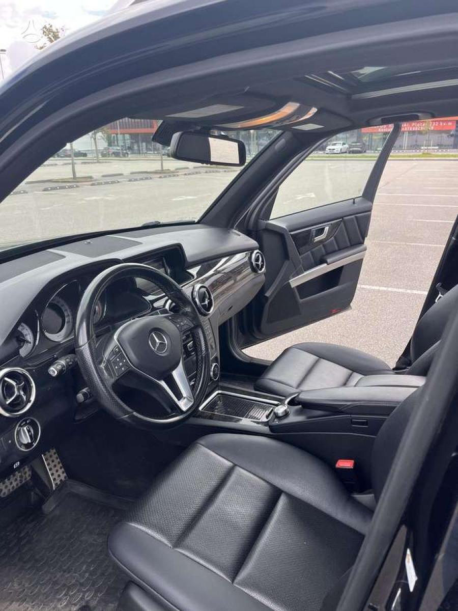 Black Mercedes-Benz glk-250 2015 in Klaipeda, with an engine capacity of 2.14 L and mileage of 178 thousand km for 12000 €, photo 15 on AUTOMOTO.COM.LV