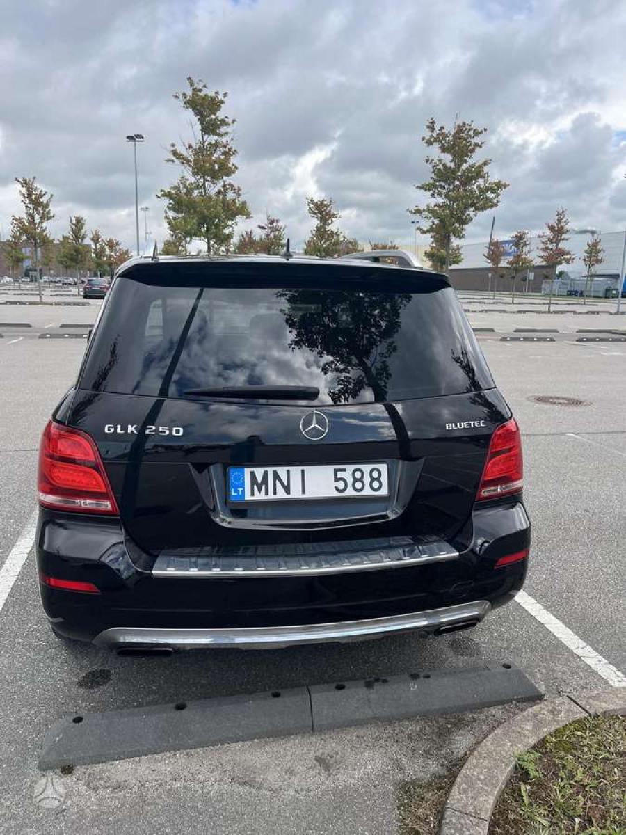 Black Mercedes-Benz glk-250 2015 in Klaipeda, with an engine capacity of 2.14 L and mileage of 178 thousand km for 12000 €, photo 19 on AUTOMOTO.COM.LV