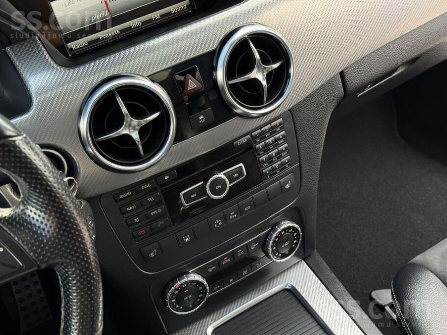 Blue Mercedes-Benz glk-250 2012 in Riga, with an engine capacity of 2.20 L and mileage of 383 thousand km for 10990 €, photo 15 on AUTOMOTO.COM.LV