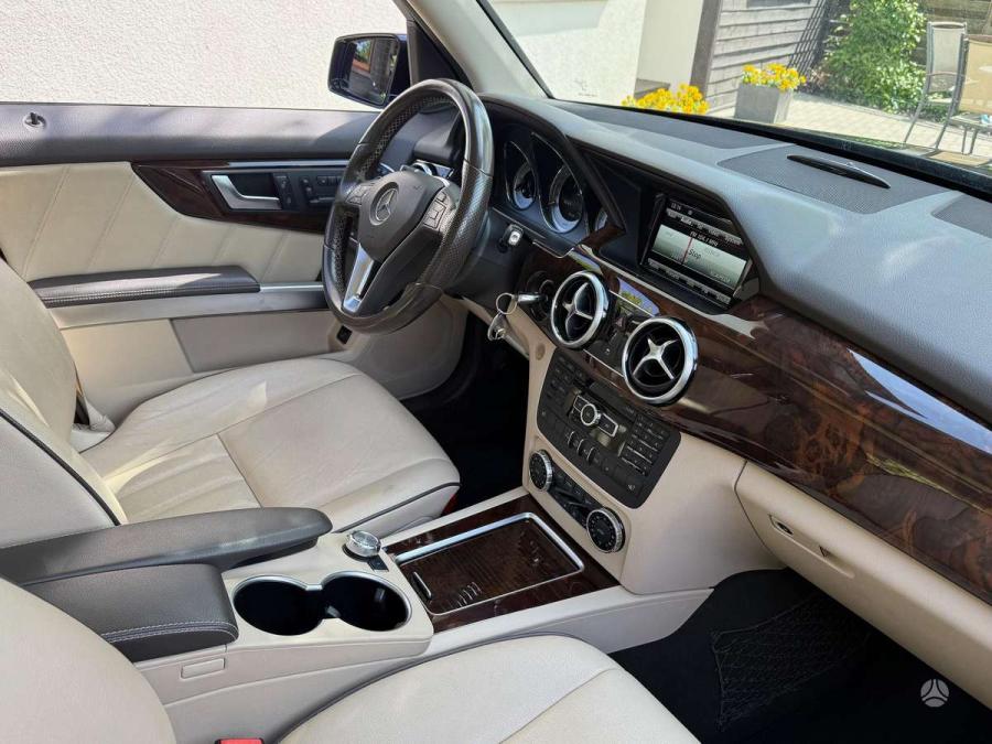 Blue Mercedes-Benz glk-250 2014 in Klaipeda, with an engine capacity of 2.14 L and mileage of 161 thousand km for 16700 €, photo 16 on AUTOMOTO.COM.LV