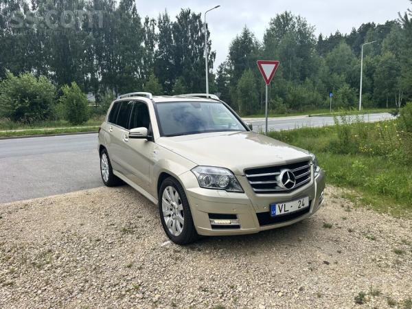 Brūns Mercedes-Benz glk-250 2011 Rīga, ar dzinēja tilpumu 2.20 L un nobraukumu 167 tūkst. km par 11500 €, foto 3 vietnē AUTOMOTO.COM.LV