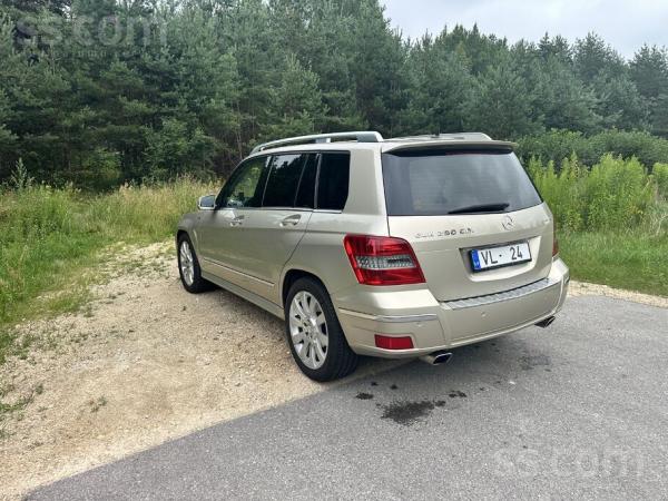 Brūns Mercedes-Benz glk-250 2011 Rīga, ar dzinēja tilpumu 2.20 L un nobraukumu 167 tūkst. km par 11500 €, foto 4 vietnē AUTOMOTO.COM.LV
