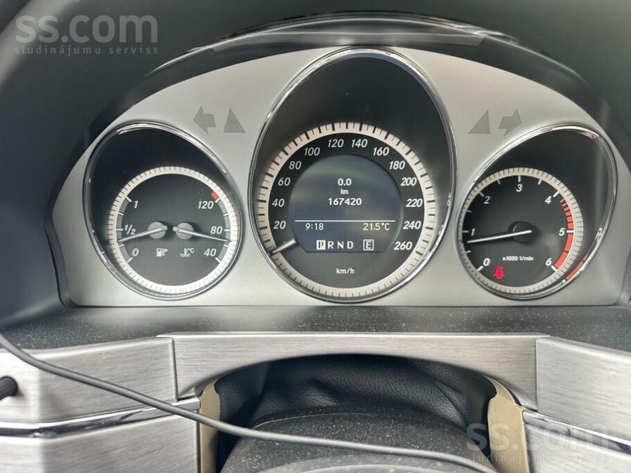 Brown Mercedes-Benz glk-250 2011 in Riga, with an engine capacity of 2.20 L and mileage of 167 thousand km for 11500 €, photo 8 on AUTOMOTO.COM.LV