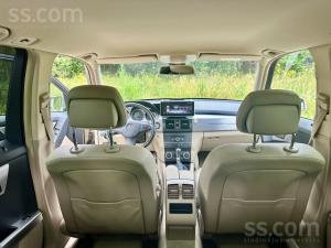 Brown Mercedes-Benz glk-250 2011 in Riga, with an engine capacity of 2.20 L and mileage of 167 thousand km for 11500 €, photo 11 on AUTOMOTO.COM.LV