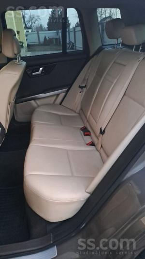 Brūns Mercedes-Benz glk-250 2012 Daugavpils, ar dzinēja tilpumu 2.20 L un nobraukumu 209 tūkst. km par 12300 €, foto 9 vietnē AUTOMOTO.COM.LV