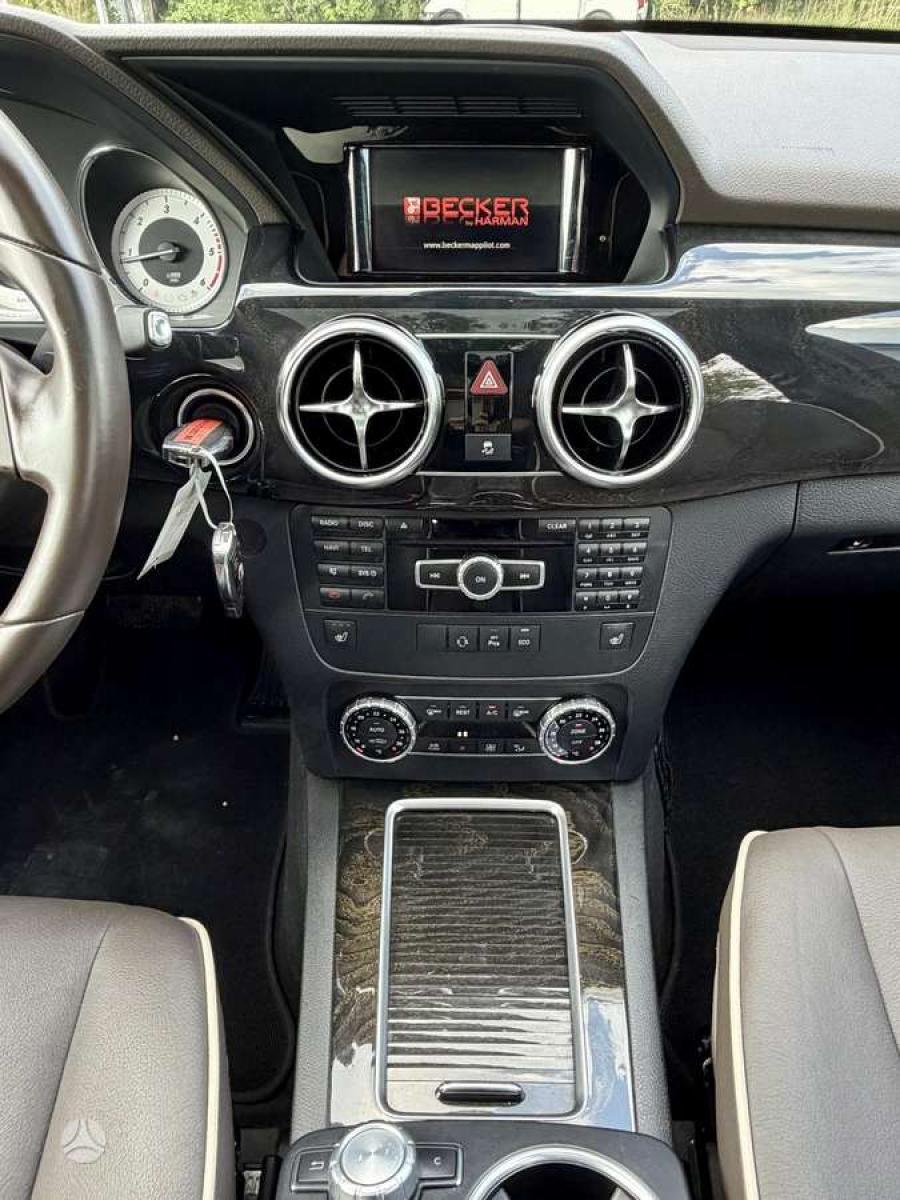 Brūns Mercedes-Benz glk-250 2013 Šauļi, ar dzinēja tilpumu 2.14 L un nobraukumu 294 tūkst. km par 13999 €, foto 38 vietnē AUTOMOTO.COM.LV