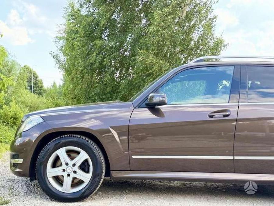 Brūns Mercedes-Benz glk-250 2013 Šauļi, ar dzinēja tilpumu 2.14 L un nobraukumu 294 tūkst. km par 13999 €, foto 12 vietnē AUTOMOTO.COM.LV