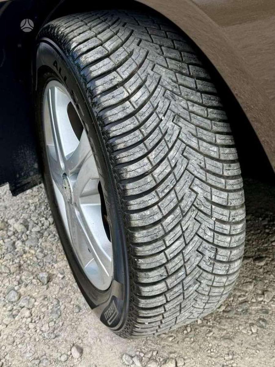 Brūns Mercedes-Benz glk-250 2013 Šauļi, ar dzinēja tilpumu 2.14 L un nobraukumu 294 tūkst. km par 13999 €, foto 23 vietnē AUTOMOTO.COM.LV