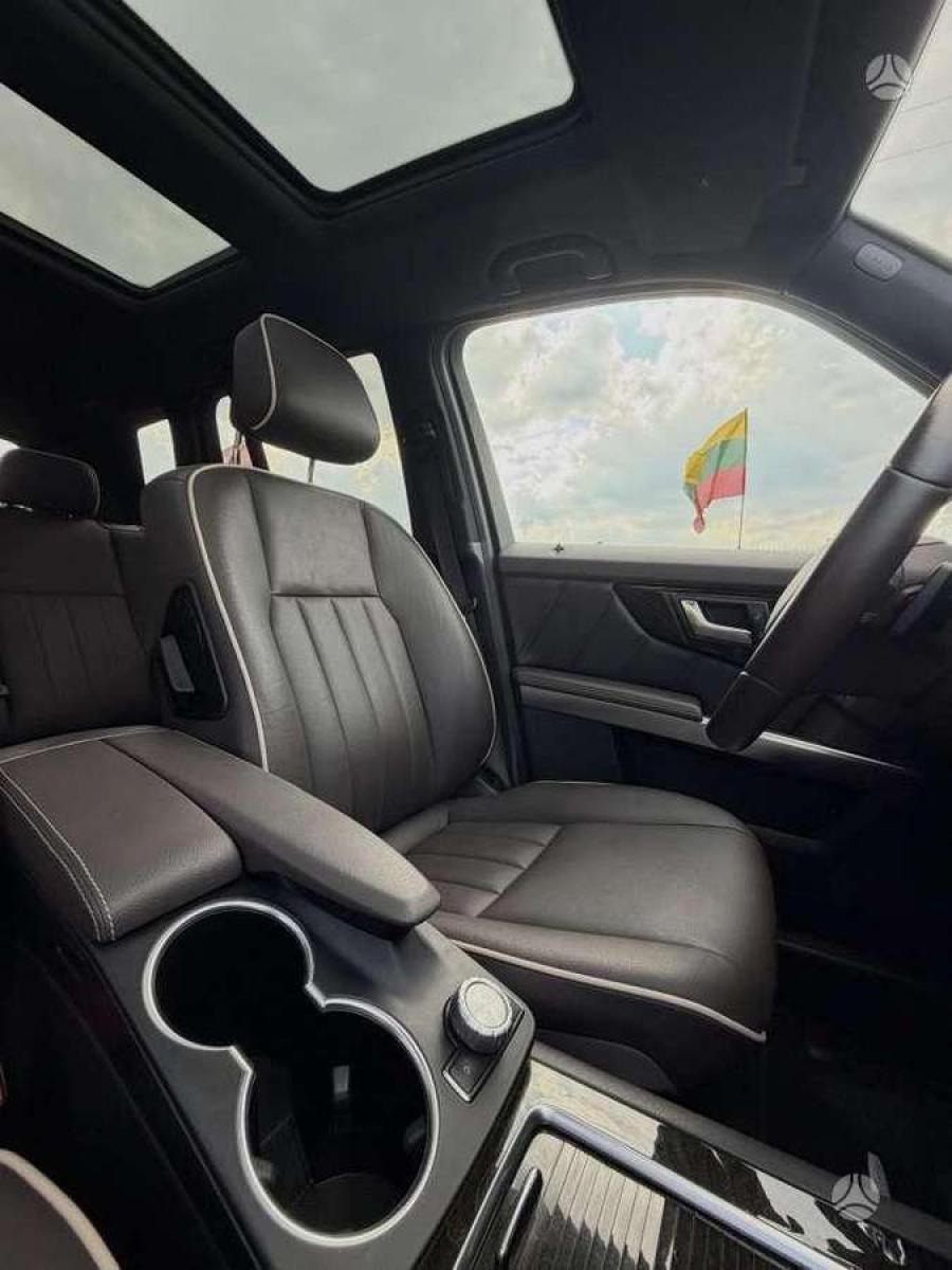 Brūns Mercedes-Benz glk-250 2013 Šauļi, ar dzinēja tilpumu 2.14 L un nobraukumu 294 tūkst. km par 13999 €, foto 32 vietnē AUTOMOTO.COM.LV