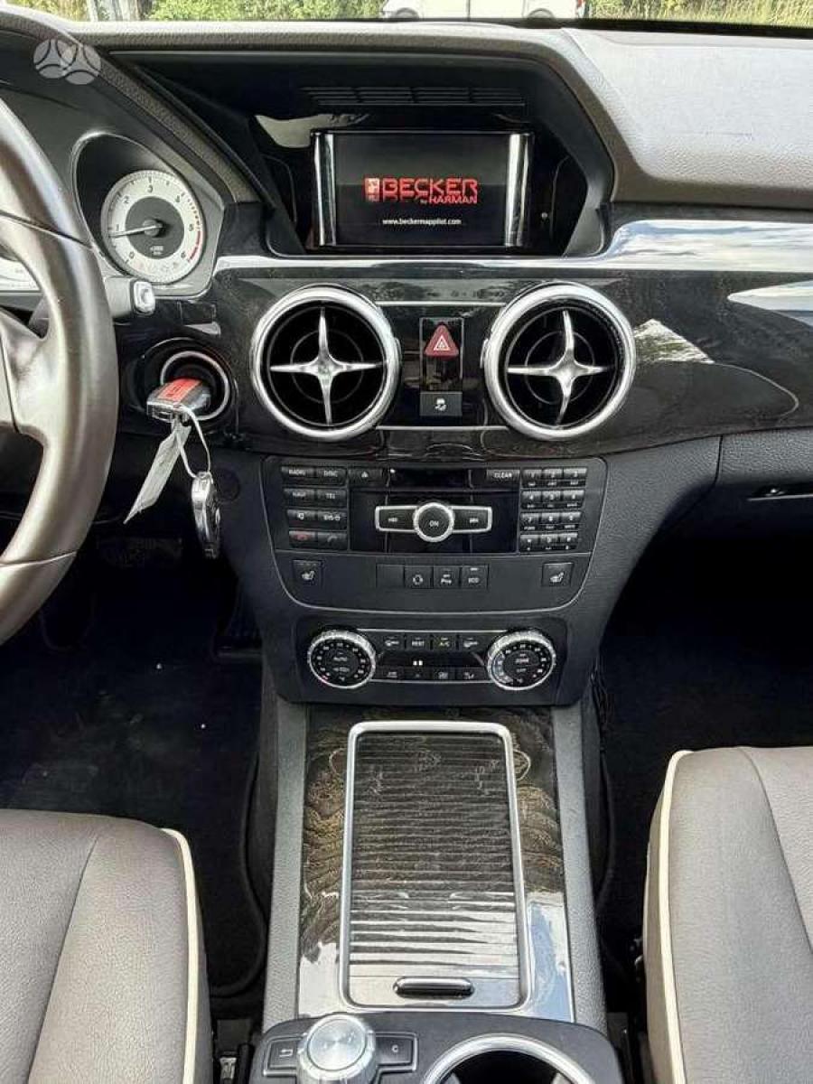 Brūns Mercedes-Benz glk-250 2013 Šauļi, ar dzinēja tilpumu 2.14 L un nobraukumu 294 tūkst. km par 13999 €, foto 38 vietnē AUTOMOTO.COM.LV