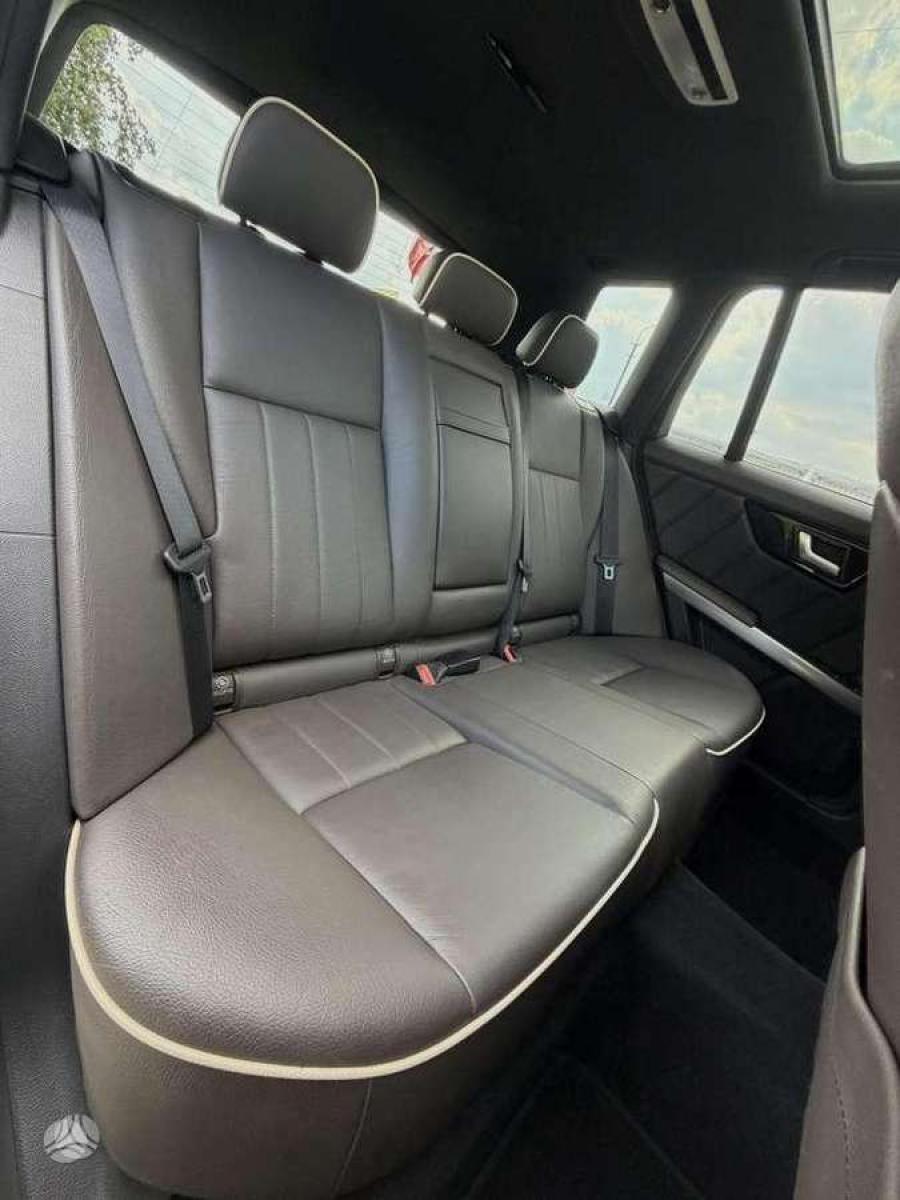 Brown Mercedes-Benz glk-250 2013 in Siauliai, with an engine capacity of 2.14 L and mileage of 294 thousand km for 13999 €, photo 33 on AUTOMOTO.COM.LV