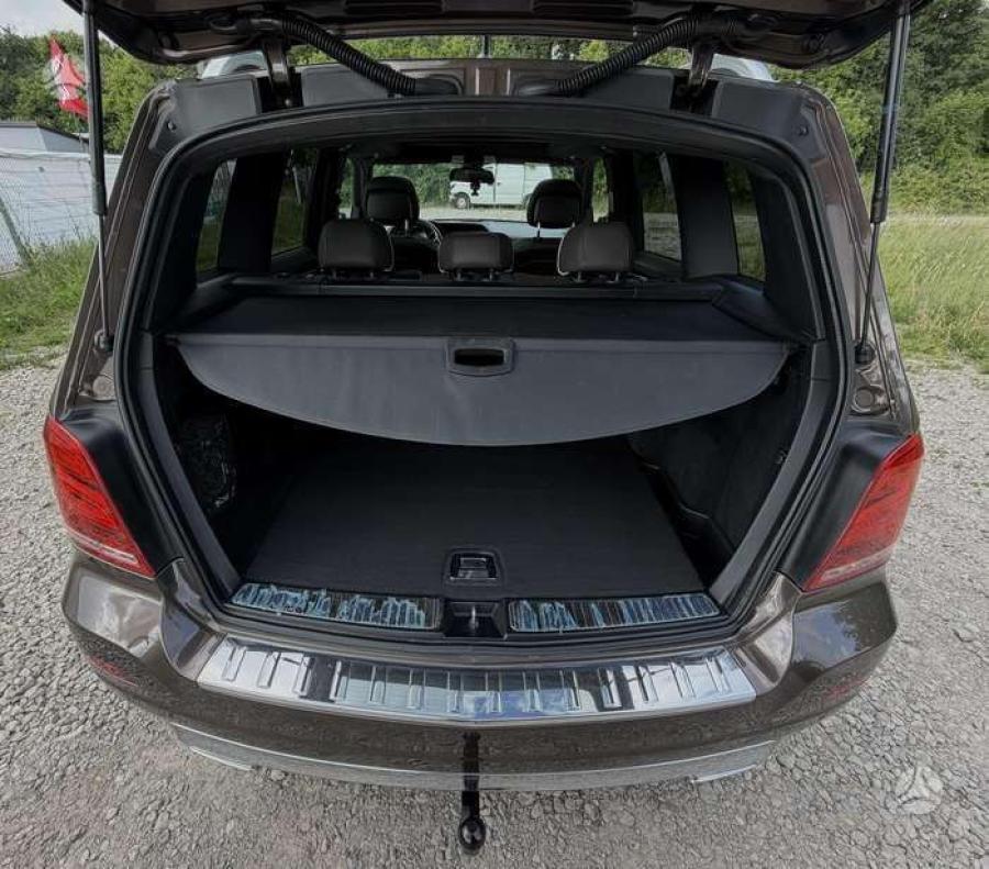 Brown Mercedes-Benz glk-250 2013 in Siauliai, with an engine capacity of 2.14 L and mileage of 294 thousand km for 13999 €, photo 41 on AUTOMOTO.COM.LV