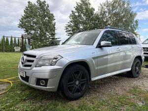 Grey Mercedes-Benz glk-250 2010 in Siauliai, with an engine capacity of 2.14 L and mileage of 350 thousand km for 5700 €, photo  on AUTOMOTO.COM.LV