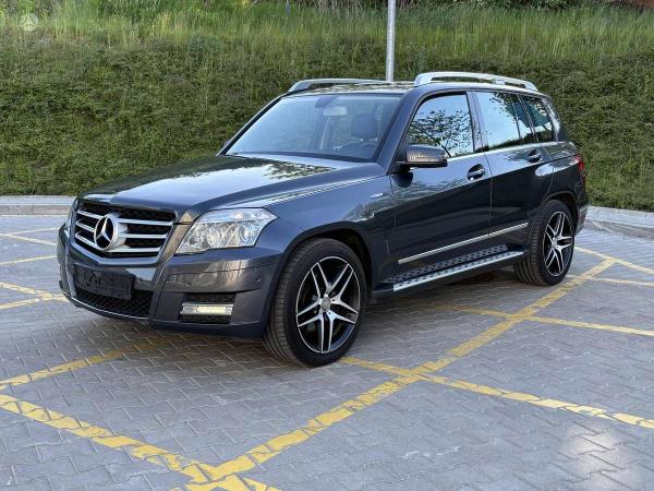 Pelēks Mercedes-Benz glk-250 2011 Viļņa, ar dzinēja tilpumu 2.14 L un nobraukumu 220 tūkst. km par 8900 €, foto 1 vietnē AUTOMOTO.COM.LV