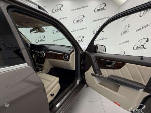 Grey Mercedes-Benz glk-250 2013 in Vilnius, with an engine capacity of 2.14 L and mileage of 152 thousand km for 11900 €, photo 10 on AUTOMOTO.COM.LV