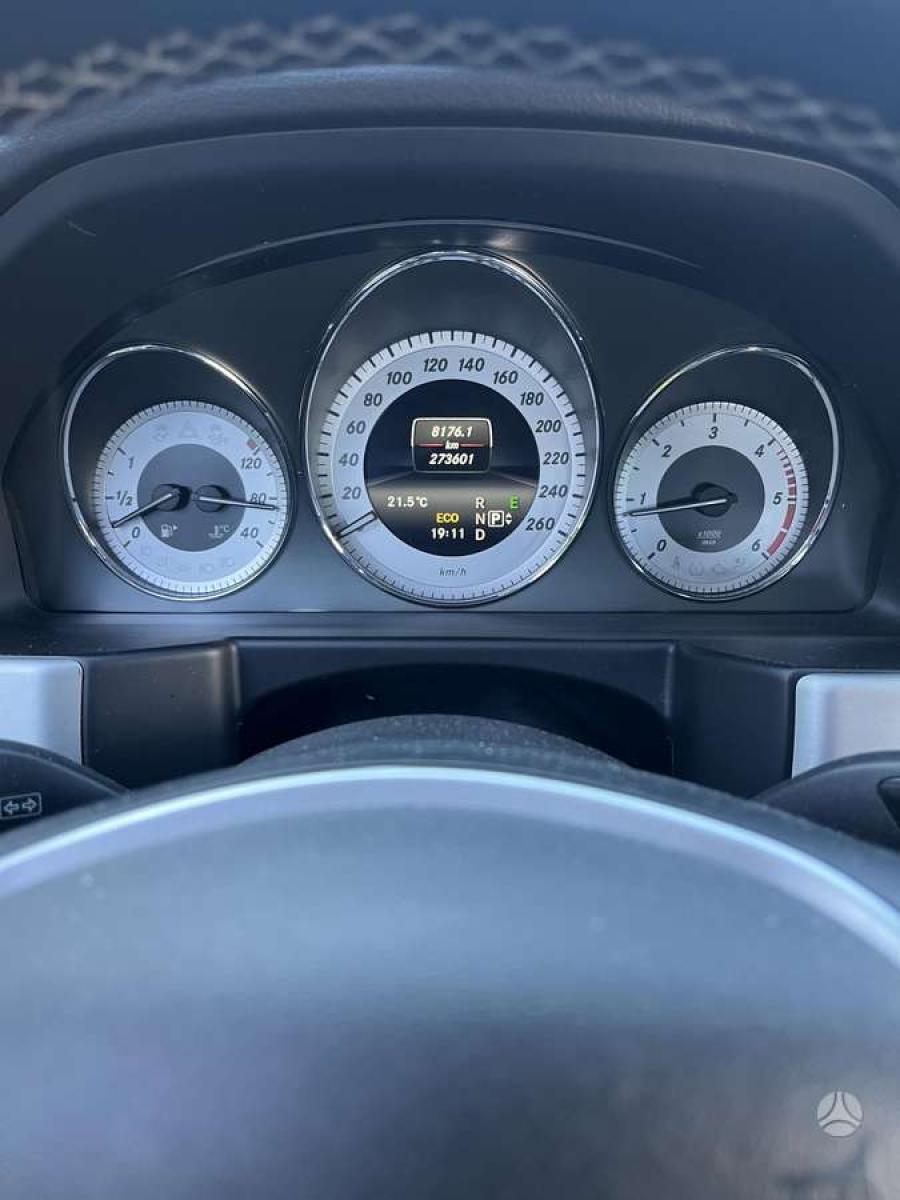 Pelēks Mercedes-Benz glk-250 2014 Kauņa, ar dzinēja tilpumu 2.14 L un nobraukumu 274 tūkst. km par 10600 €, foto 10 vietnē AUTOMOTO.COM.LV