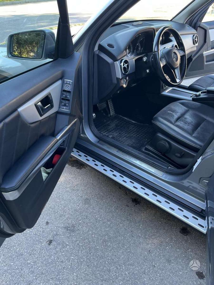 Pelēks Mercedes-Benz glk-250 2014 Kauņa, ar dzinēja tilpumu 2.14 L un nobraukumu 274 tūkst. km par 10600 €, foto 12 vietnē AUTOMOTO.COM.LV