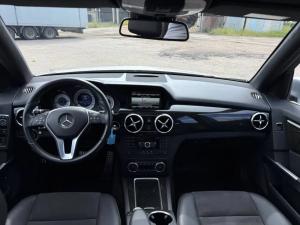 Pelēks Mercedes-Benz glk-250 2014 Tukums, ar dzinēja tilpumu 2.00 L un nobraukumu 263 tūkst. km par 14800 €, foto 18 vietnē AUTOMOTO.COM.LV
