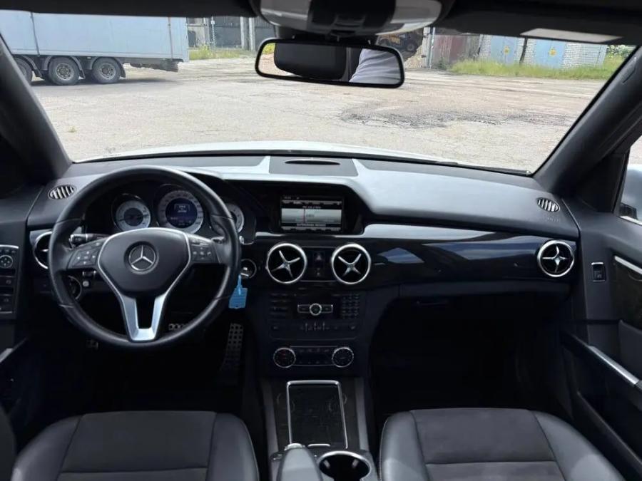 Pelēks Mercedes-Benz glk-250 2014 Tukums, ar dzinēja tilpumu 2.00 L un nobraukumu 263 tūkst. km par 14800 €, foto 18 vietnē AUTOMOTO.COM.LV