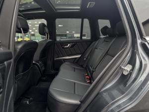 Pelēks Mercedes-Benz glk-250 2015 Jelgava, ar dzinēja tilpumu 2.20 L un nobraukumu 115 tūkst. km par 15995 €, foto 17 vietnē AUTOMOTO.COM.LV