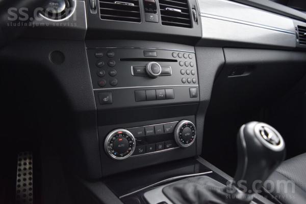 Violets Mercedes-Benz glk-250 2011 Rīga, ar dzinēja tilpumu 2.20 L un nobraukumu 131 tūkst. km par 11900 €, foto 6 vietnē AUTOMOTO.COM.LV
