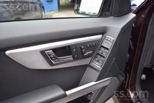 Violets Mercedes-Benz glk-250 2011 Rīga, ar dzinēja tilpumu 2.20 L un nobraukumu 131 tūkst. km par 11900 €, foto 8 vietnē AUTOMOTO.COM.LV