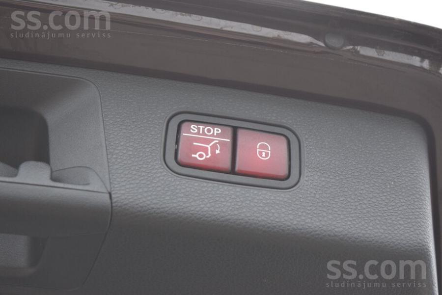 Violet Mercedes-Benz glk-250 2011 in Riga, with an engine capacity of 2.20 L and mileage of 131 thousand km for 11900 €, photo 15 on AUTOMOTO.COM.LV