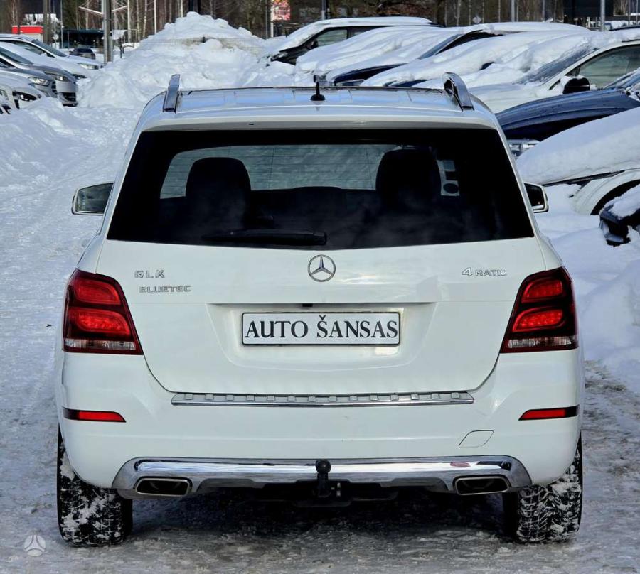 White Mercedes-Benz glk-250 2013 in Taurage, with an engine capacity of 2.14 L and mileage of 330 thousand km for 8800 €, photo 10 on AUTOMOTO.COM.LV