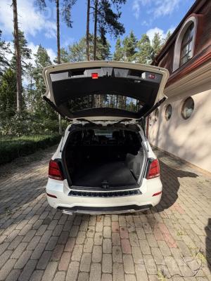 White Mercedes-Benz glk-250 2013 in Riga, with an engine capacity of 2.10 L and mileage of 200 thousand km for 13800 €, photo 7 on AUTOMOTO.COM.LV